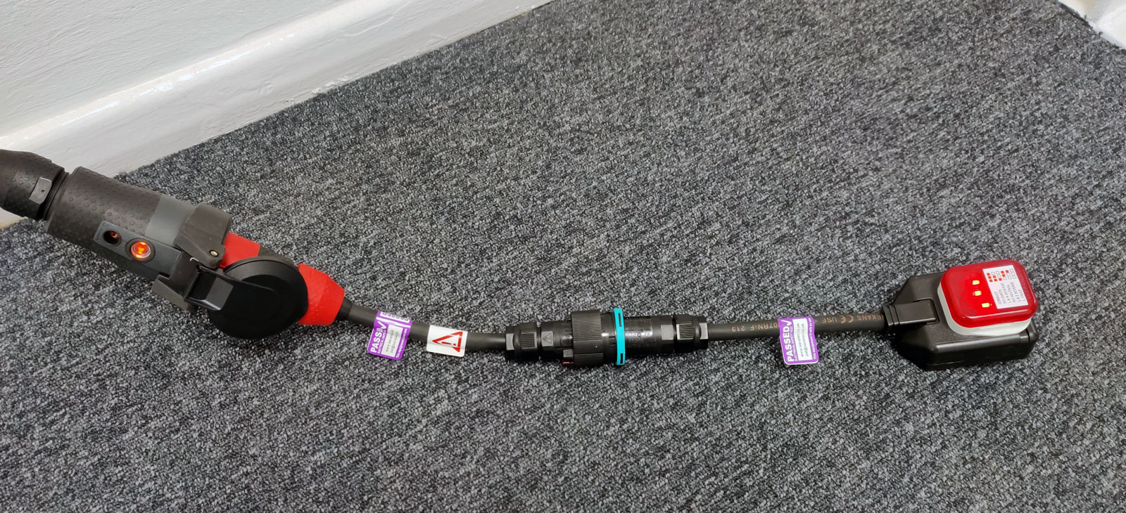 UK 3-Pin Socket Tester – Xavelec